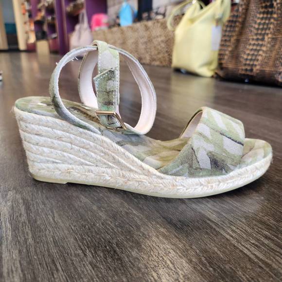 Eric Michael | Shoes | New Eric Michael Orly In Green Tropical | Poshmark